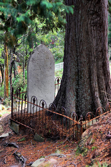 Remnants – a visit to Walhalla cemetery | Photography by Jim Worrall